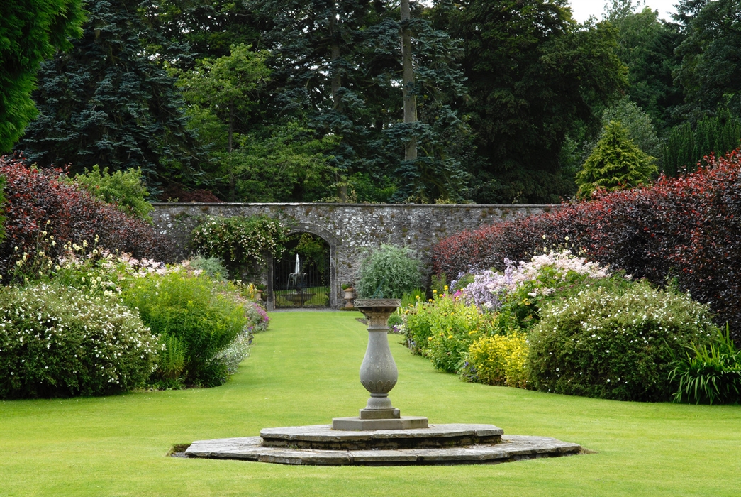 Peebles - Things to Do & Accommodation | VisitScotland