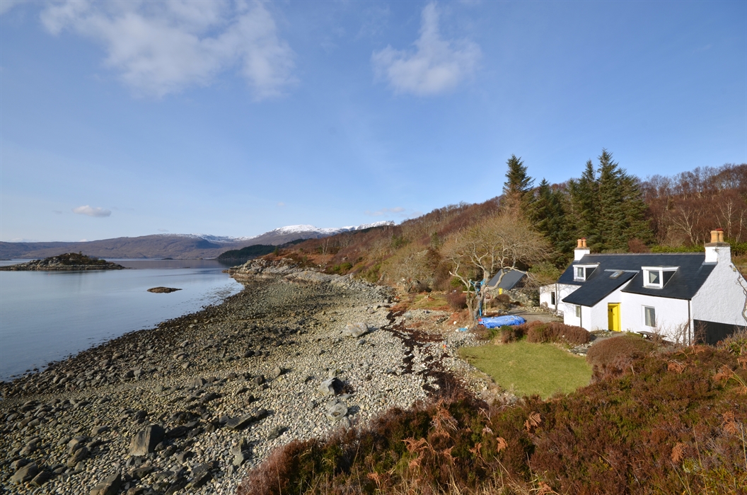 Camus Bay Cottage, Lochcarron – Self Catering | VisitScotland