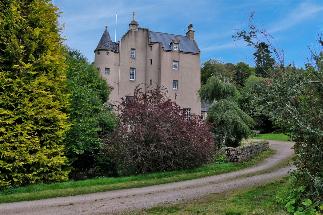 Lickleyhead Castle, Premnay – Castle | VisitScotland